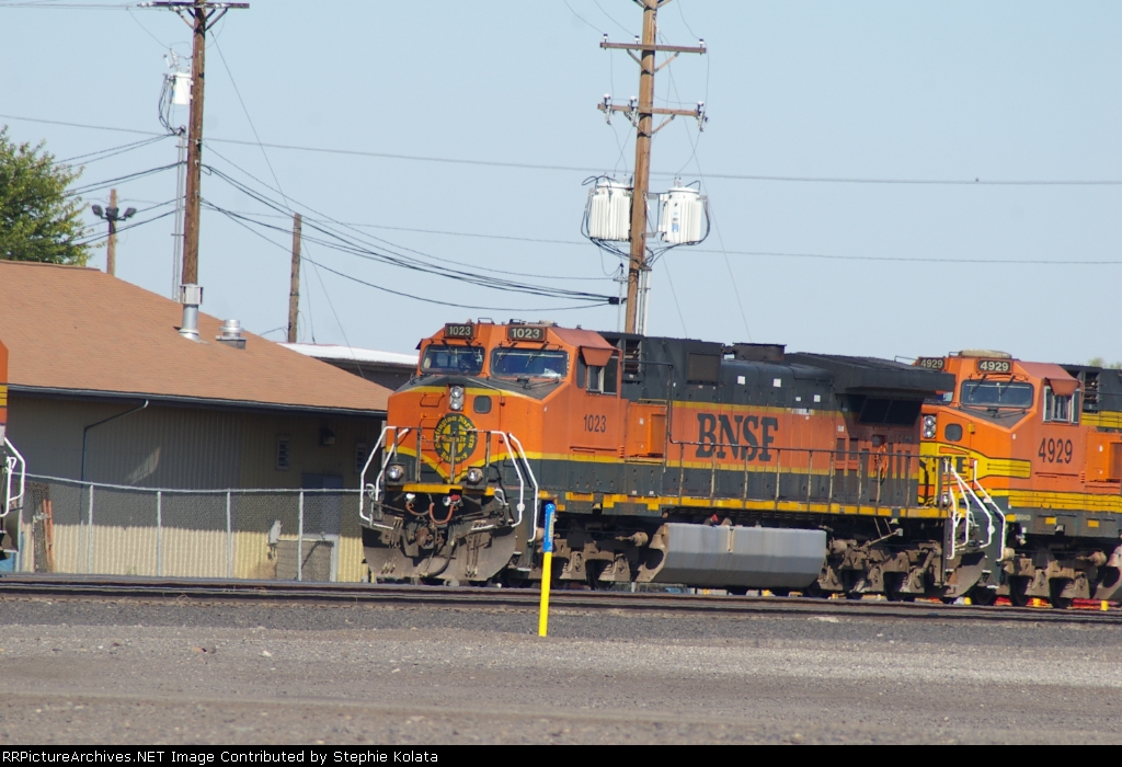 BNSF 1023